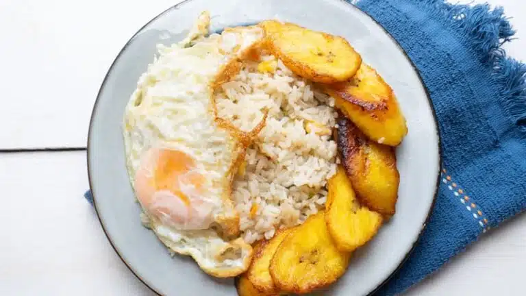 Arroz a la Cubana: Receta en 5 pasos - Paulina Cocina