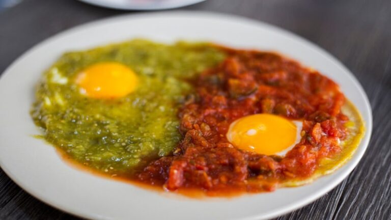 Huevos Divorciados Mexicanos en 4 Pasos - Paulina Cocina