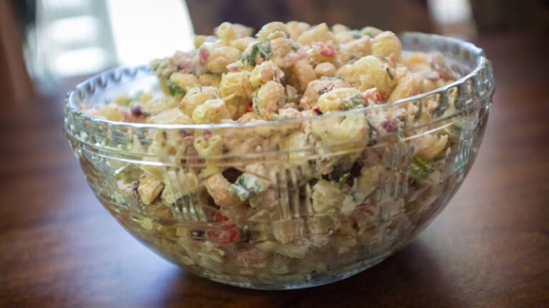 Ensalada de Coditos Cremosa y Deliciosa - Paulina Cocina