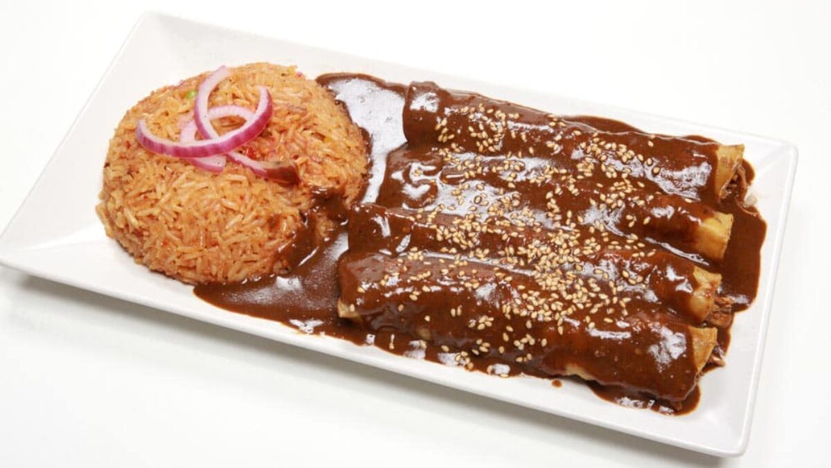 Enchiladas De Mole Con Pollo Enchiladas De Pollo Con Mole Poblano O