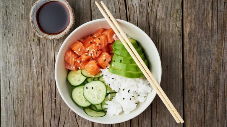 La mejor receta para hacer Poke en 5 pasos - Paulina Cocina