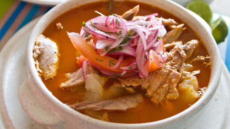 Encebollado ecuatoriano en 5 simples pasos - Paulina Cocina